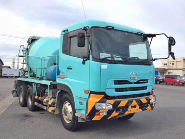 ADG-CW2XL：中古ミキサー車（コンクリートミキサー）大型（10t）クオン 栃木・福島・青森納車対応！【中古トラックのトラック王国】
