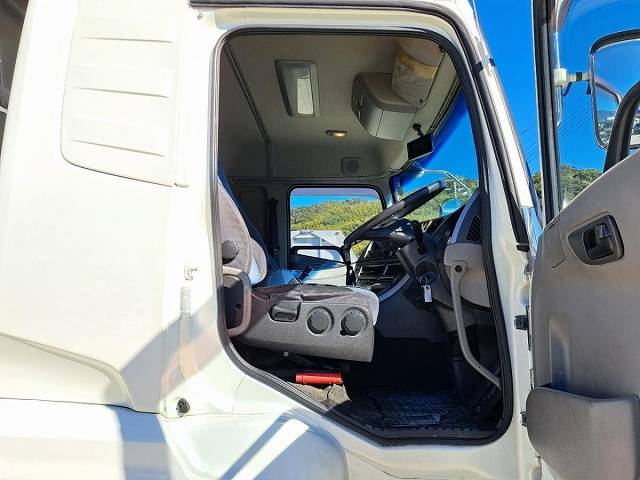 中古アルミブロック UDトラックス 兵庫・香川・山口 クオン（ADG-CG4ZA）（24,990kg・大型（10t））【中古トラックのトラック王国】